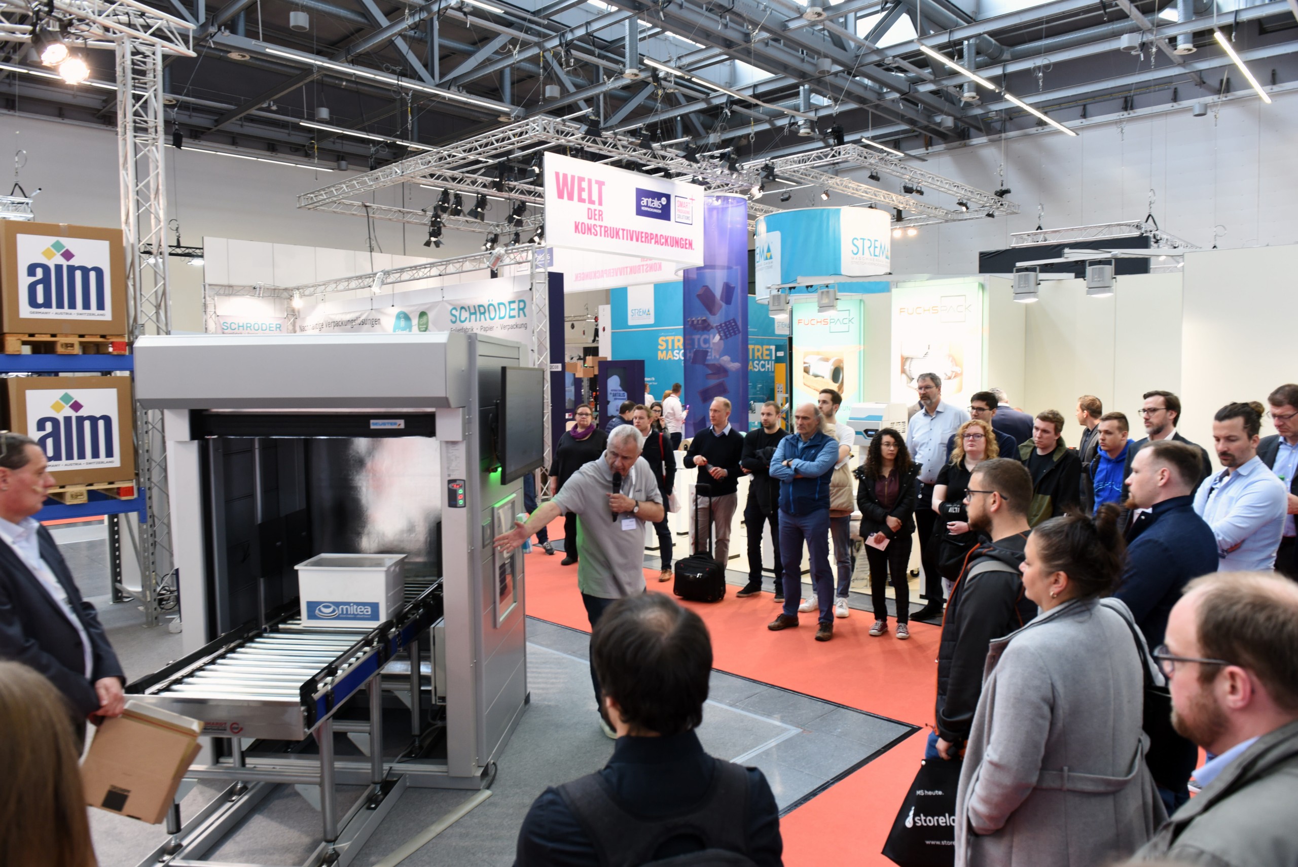 LogiMat 2023 setzt Wachstum mit Besucherrekord fort